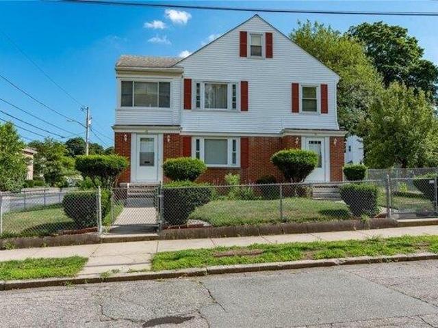 8 bedroom, Providence RI 02908 104830986