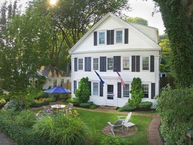 8 bedroom, Provincetown MA 02657 104330104