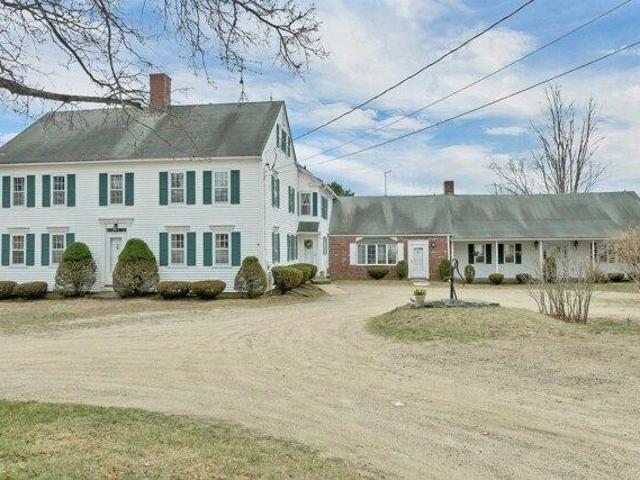 8 bedroom, Wolfeboro NH 03894 104511632