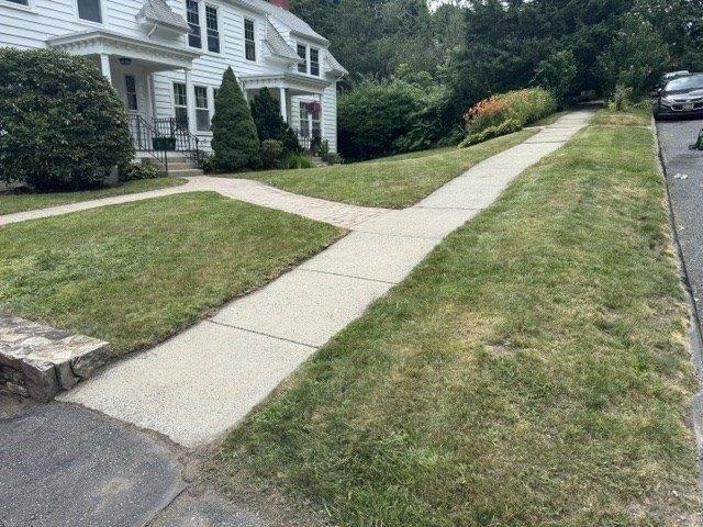 8 bedroom, Worcester MA 01602 105126373