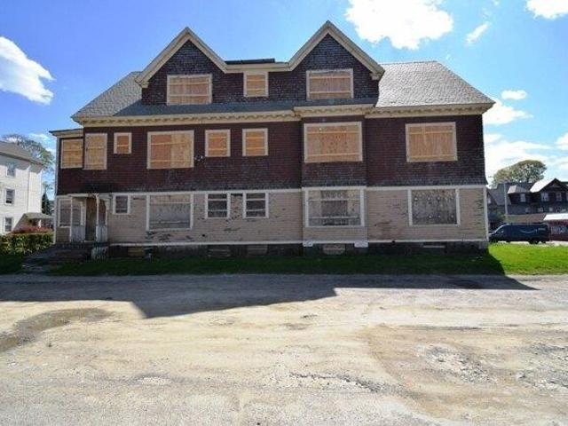8 bedroom, Worcester MA 01610 102559718