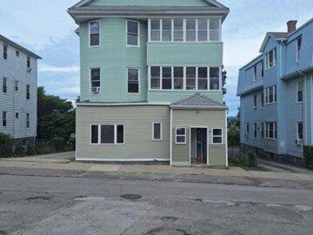 8 bedroom, Worcester MA 01610 104811168