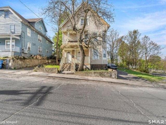 8 bedroom, Waterbury CT 06704 104790944