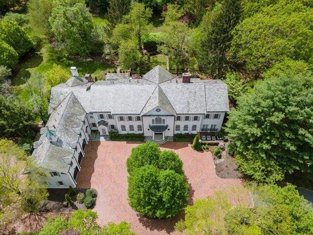 8 bedroom, Wellesley MA 02482 103249055