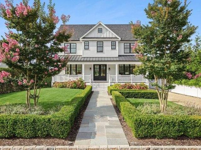 8 bedroom, Westhampton Beach NY 11978 88488077