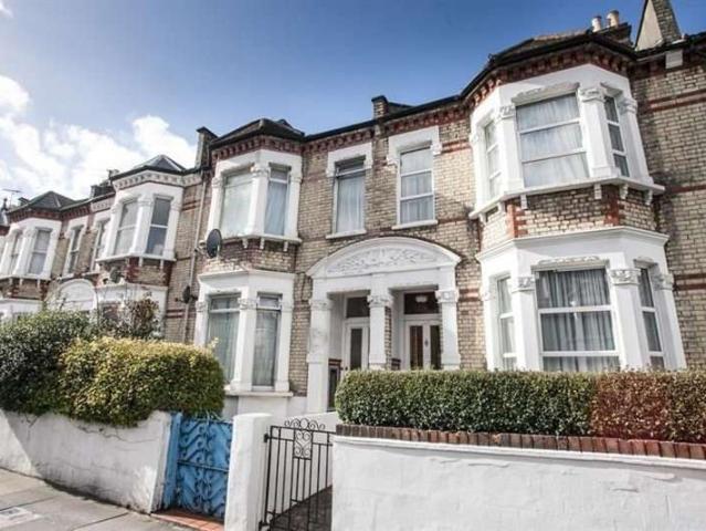 8 Bedroom Terraced House