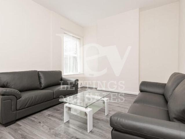 8 bedroom terraced house for rent in 101 Breezehill, Liverpool, L9 1DZ, L9