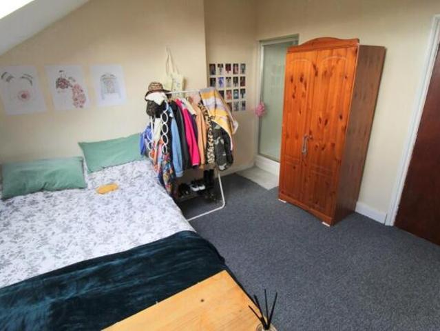 8 bedroom terraced house for rent in 68 Cardigan Road, Leeds, West Yorkshire, LS6
