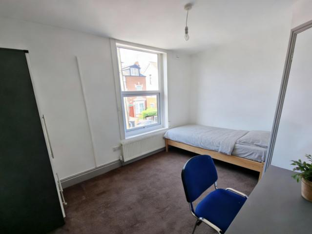 8 bedroom terraced house for rent in Alton Road, Birmingham, B29