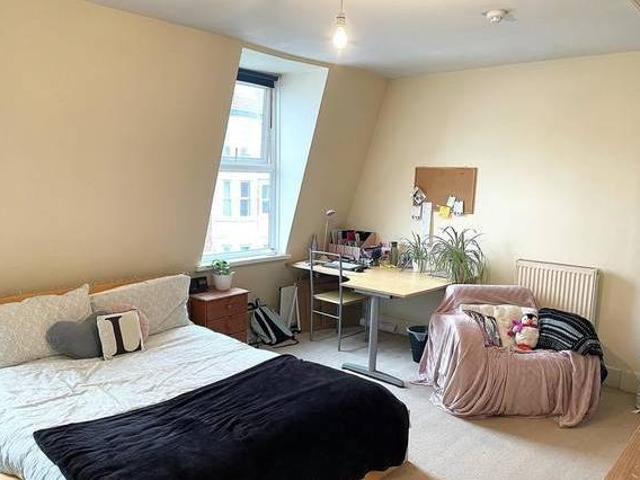 8 bedroom terraced house for rent in Auckland Road East Southsea PO5