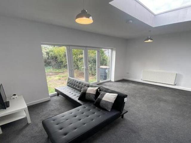 8 Bedroom Terraced House For Rent In Beeston