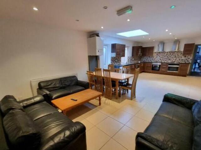 8 Bedroom Terraced House For Rent In Birmingham