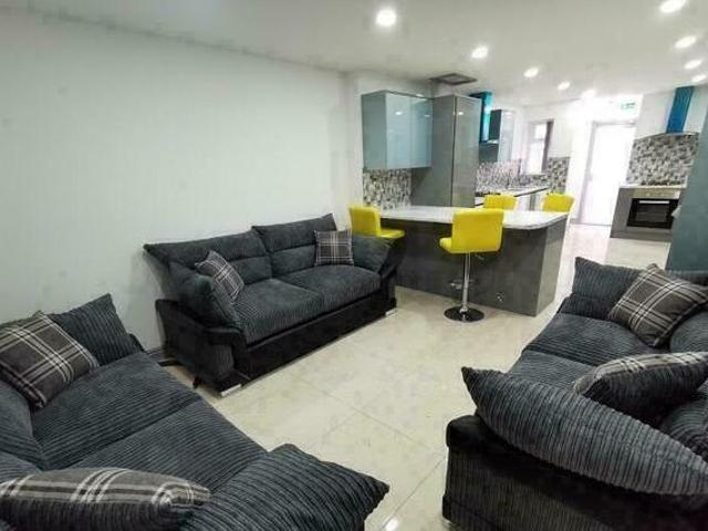 8 Bedroom Terraced House For Rent In Birmingham