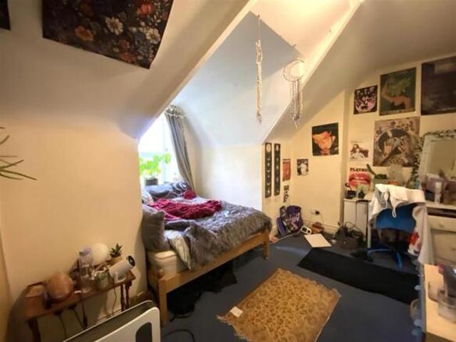 8 bedroom terraced house for rent in Gloucester Road, Horfield, Bristol, BS7