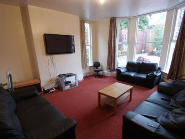 8 Bedroom Terraced House For Rent In Headingley
