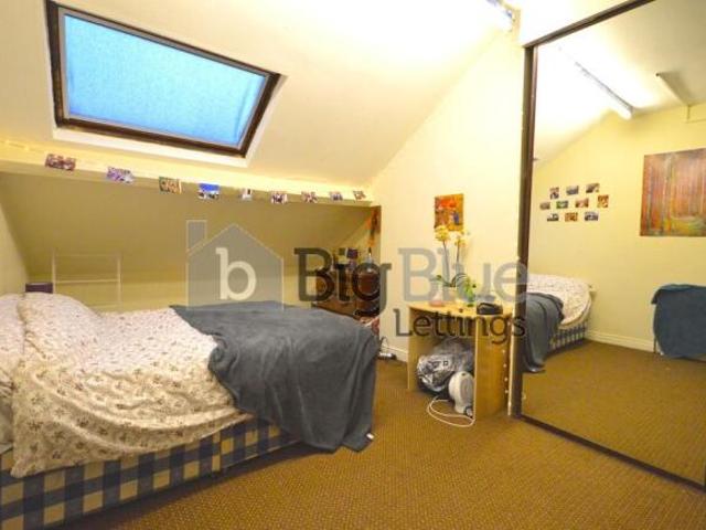 8 bedroom terraced house for rent in Hyde Park Terrace, PRIME LOCATION!,LS6