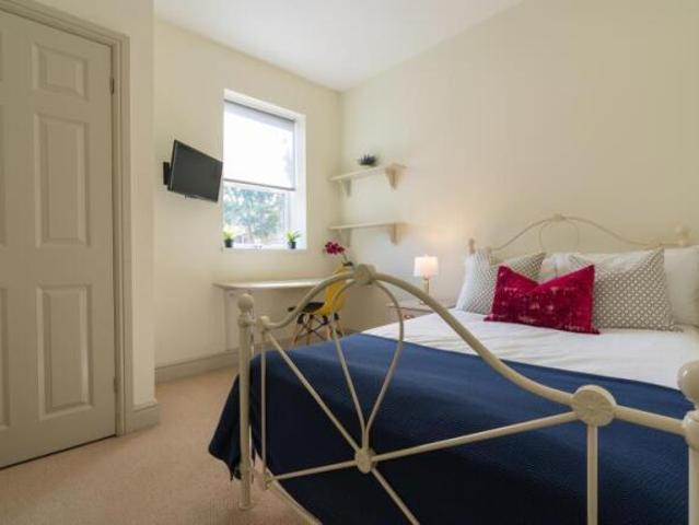 8 bedroom terraced house for rent in Pains Road, Portsmouth, PO5