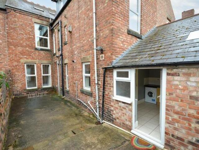 8 bedroom terraced house for rent in Queens Road, Newcastle Upon Tyne, NE2