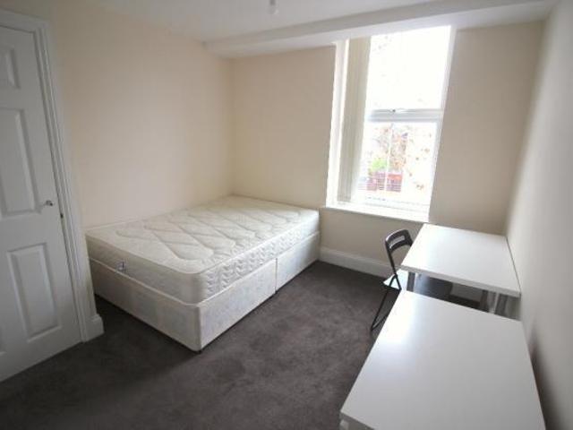 8 bedroom terraced house for rent in Victoria Street, Newcastle Upon Tyne, NE4