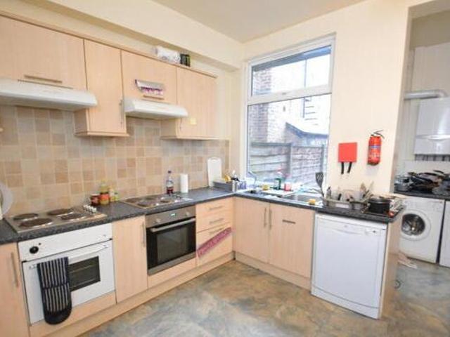8 Bedroom Terraced House For Rent In Victoria Park, Manchester