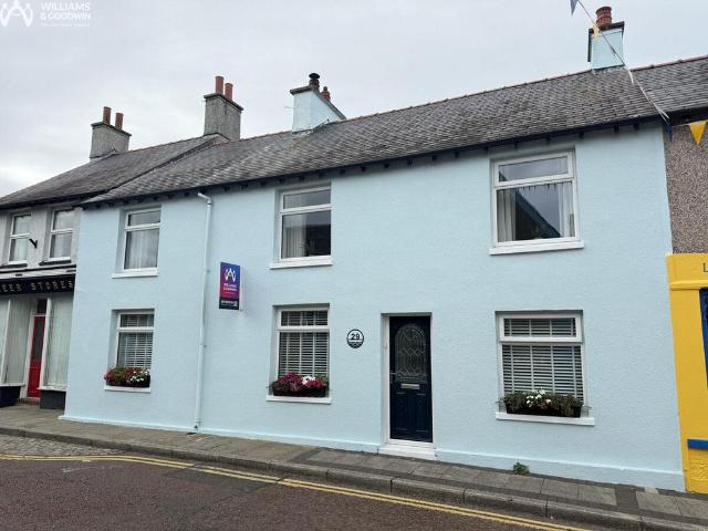 8 bedroom terraced house for sale