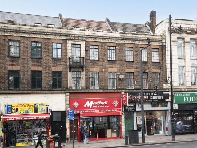 8 bedroom terraced house for sale
