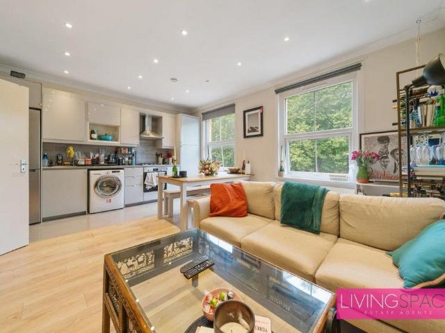 8 bedroom terraced house for sale