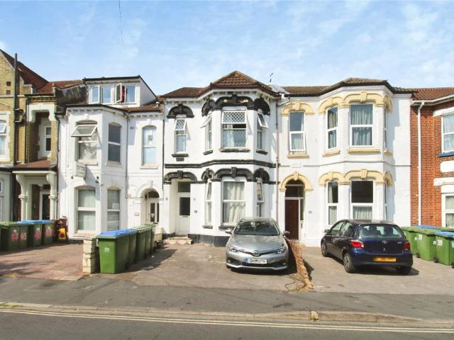 8 bedroom terraced house for sale