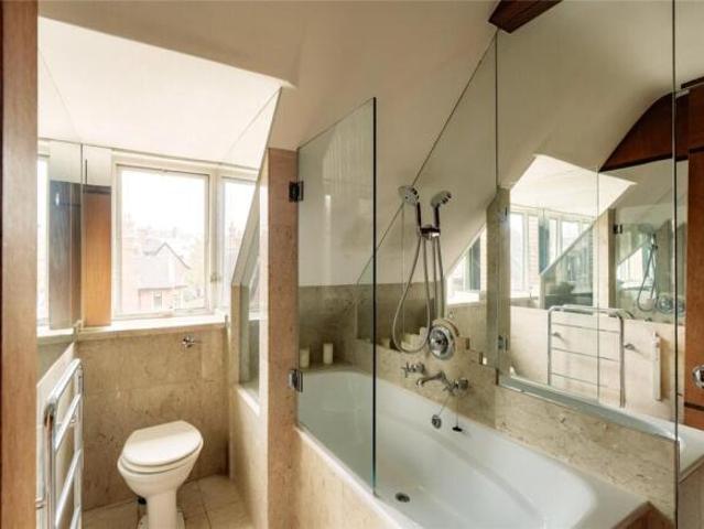 8 bedroom terraced house for sale in Upper Cheyne Row, London, SW3