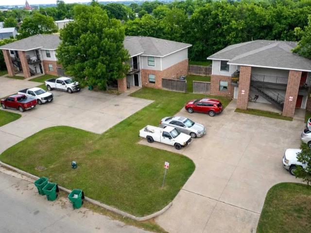 8 bedroom, Tx Tx 102702339