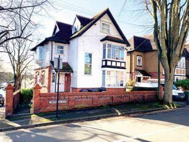 8 Bedrooms Block of flats for sale in Flats 1 7, 1 Laburnham Road, Berkshire SL6
