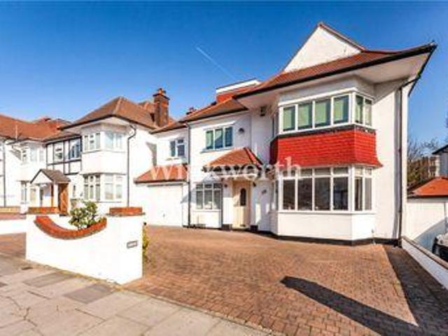 8 Bedrooms Detached house for rent in Allington Road, Hendon, London NW4