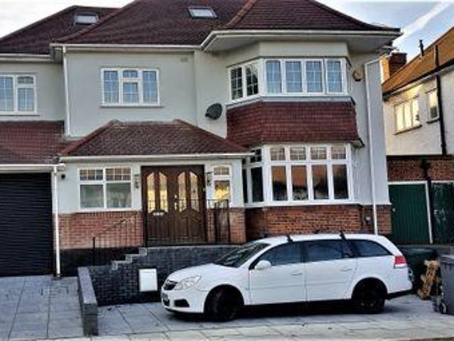 8 Bedrooms Detached house for rent in Foscote Road, Hendon NW4