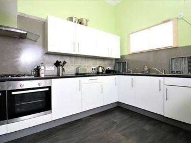 8 Bedrooms Flat for rent in Sauchiehall Street, Charing Cross G3