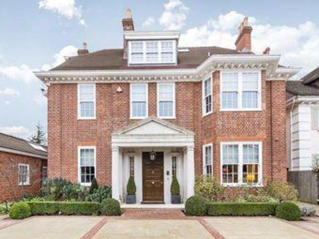 8 Bedrooms for rent in Stormont Road, London N6