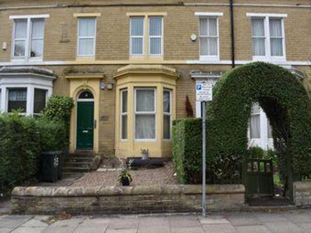 8 Bedrooms for sale in Ashgrove, Bradford BD7