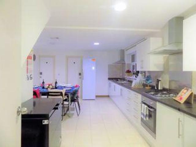8 Bedrooms Semi detached house for rent in Templars Field, Coventry CV4