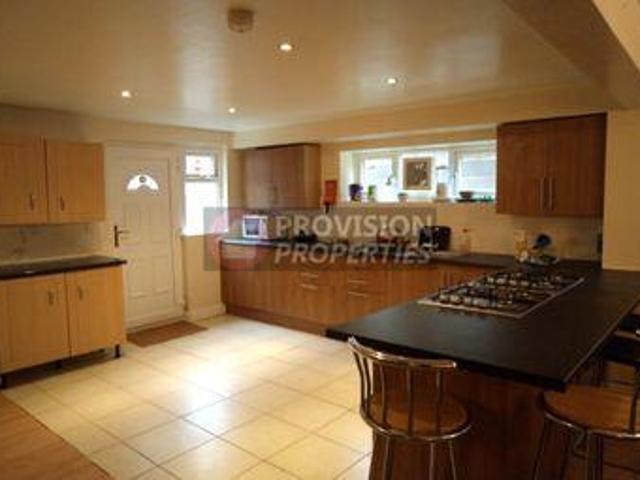 8 Bedrooms Terraced house for rent in Brudenell Road, Hyde Park, Leeds LS6