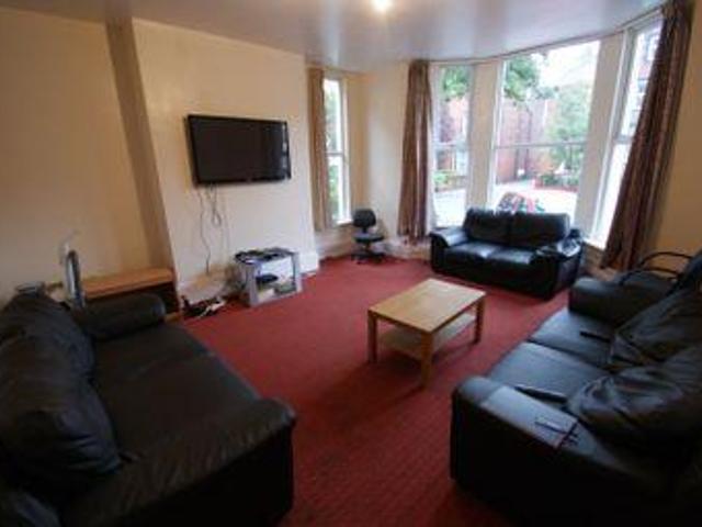 8 Bedrooms Terraced house for rent in Cardigan Road, Headingley, Leeds LS6