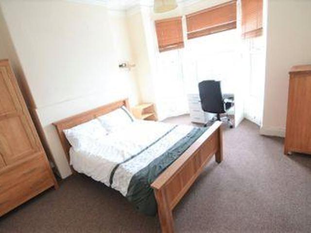 8 Bedrooms Terraced house for rent in Queens Road, Leeds LS6