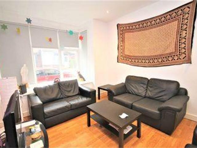 8 Bedrooms Terraced house for rent in Winston Gardens, Leeds, West Yorkshire LS6