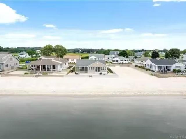 8 Belaire Manor, Old Saybrook, CT 06475