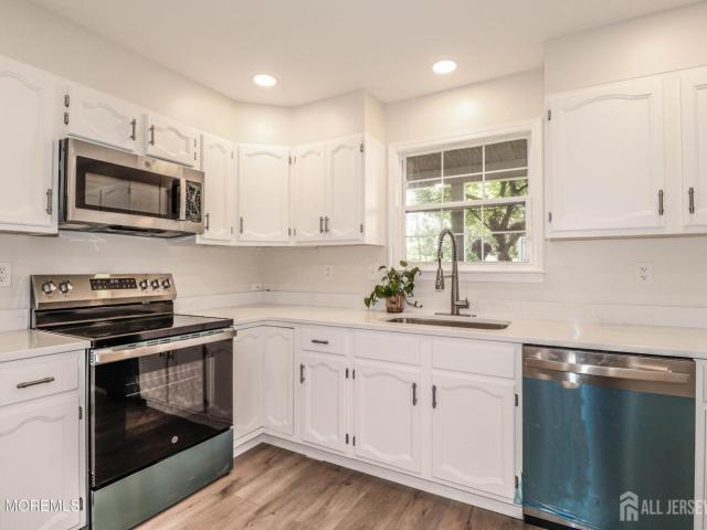 8 Benjamin Franklin Dr, Monroe Township, NJ 08831 | MLS #2610 R | Compass