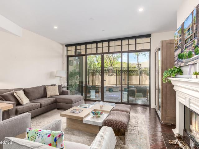 8 Biltmore Estate, Unit 114, Phoenix, AZ 85016 | MLS #6567 | Compass