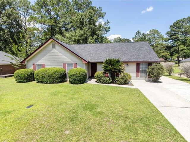 8 Bitterroot Ln, Savannah, GA 31419
