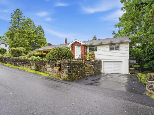 8 Boulder Road