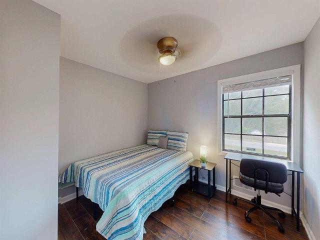 8 BR in Marietta