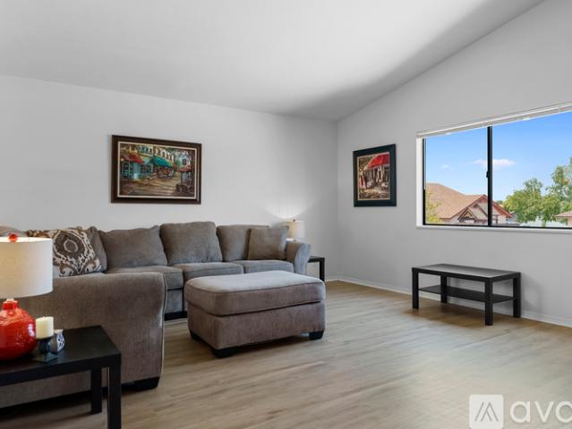 8 BR, 3 BA Apartment 3828 E Dulciana Ave, Unit Room 3, Mesa, AZ 85206