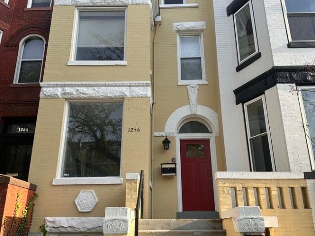 8 BR, 4 BA Apartment 1256 Columbia Road, NW, Washington, DC 20009
