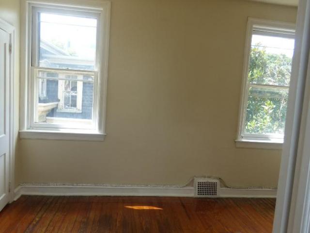 8 Br, 5 bath, Single Family 3417 Race Street